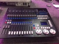 China 1024 Console for Event Night Club Par Light Dance Floor DMX Control Built-in Graphics for sale