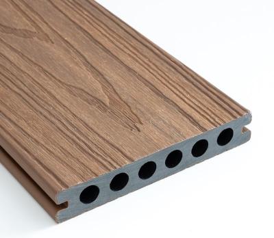China Outdoor WPC Decking Commercial Grade Fire Retardant Custom Sizes Bulk Supply for sale