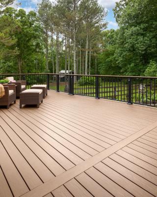 China Commercial Outdoor WPC Decking Fire Retardant Sound Insulation Bulk Supply OEM for sale