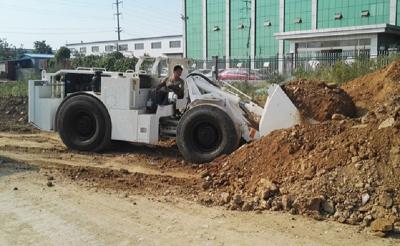 China Underground Mining Load Haul Dump Machine Orange / White / Yellow for sale