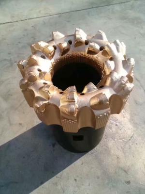China Golden Tungsten Carbide Drill Bits For IADC Code PC2449 / M431 With Fastness Nozzles for sale