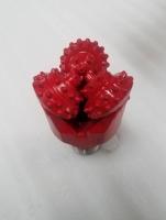 China IADC637 Water Well Tricone Drill Bit Blasthole Bits Customized Color API Certification for sale