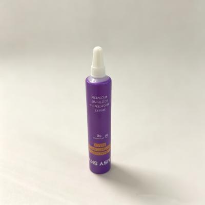 China OEM ODM Nozzle Head Cosmetic Squeeze Tubes D16mm 8ml 10ml 15ml for sale