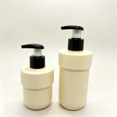 China Cosmetic Plastic HDPE Shampoo Bottle With Pump 200ml 300ml for sale