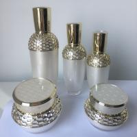 China Gold 30ml 50ml 100ml Acrylic Cosmetic Bottle PMMA Lotion Pump Bottle for sale