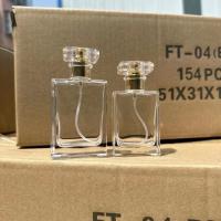 China Clear Sprayer Perfume Glass Bottle 30ml 50ml  Customized Color for sale