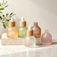 China 10g Glass Perfume Bottle With Round Wooden Cap For Car Air Freshener Bottle Packaging for sale