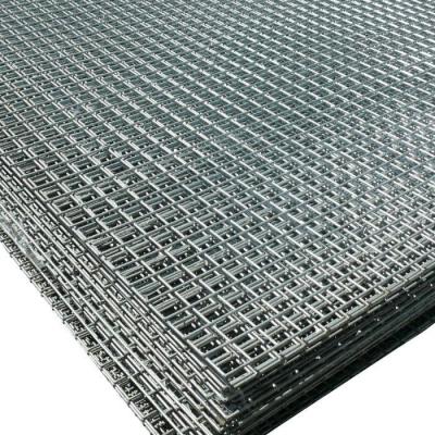 China Hot Dipped Galvanized Welded Wire Mesh Panels with 100×50mm Mesh in 30m Roll for Security Fencing for sale