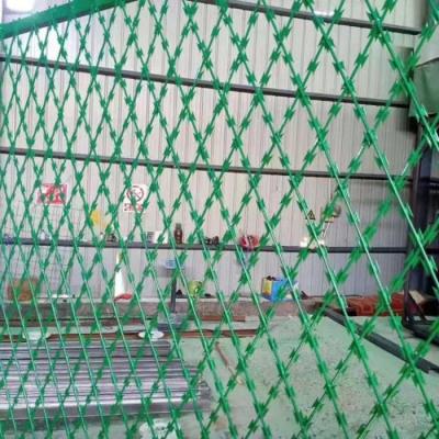 China High Security Diamond Razor Barbed Wire Mesh Panel Fence razor Mesh Wire Fencing for sale