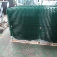 China PVC Coated 3D Curved Fence with 50X200mm Mesh and Hot Dipped Galvanized Steel Welded Wire Mesh Fence for sale