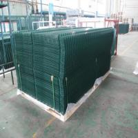 China Long Service Life Anti UV Powder Coated 50x200mm Mesh 3D Curved Fence Welded Wire Mesh Fence for Highway and Park for sale