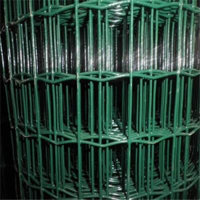 China 5-50m Lenghth BWG12 PVC Welded Wire Mesh Rolls For Rabbit Cages Chicken Coop for sale
