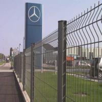 China 3D Curvy Galvanized Welded Wire Mesh Fence Triangle Mesh 3D Fence Panel for sale