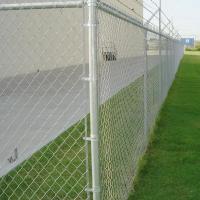 China Galvanized Cyclone Wire Mesh Diamond Chainlink Fence Panels Chain Link Fence Roll for sale