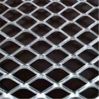 China Anti-Slip 3mm Thickness Expanded Metal Mesh with 30×60mm Openings for Stair Tread and Walkway for sale