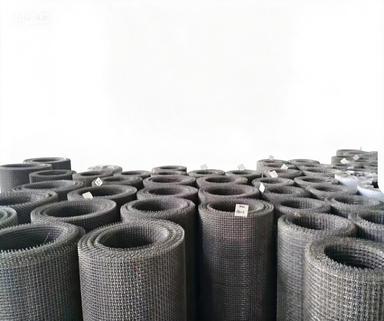 China Galvanized Crimped Wire Mesh with 2x12mm Hole Size and Plain Weave for Industrial Screening for sale