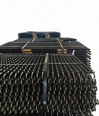 China Wear Resistant Custom Square Hole Crimped Wire Mesh 1-30 Mesh for Sand Ore Vibrating Sieve Screening for sale