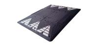 China Recycled Rubber Road Speed Cushion Speed Bumper for sale