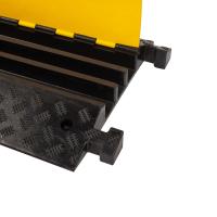 China 3 Channel Industrial Cable Protector Hose Cover & Ramp for sale