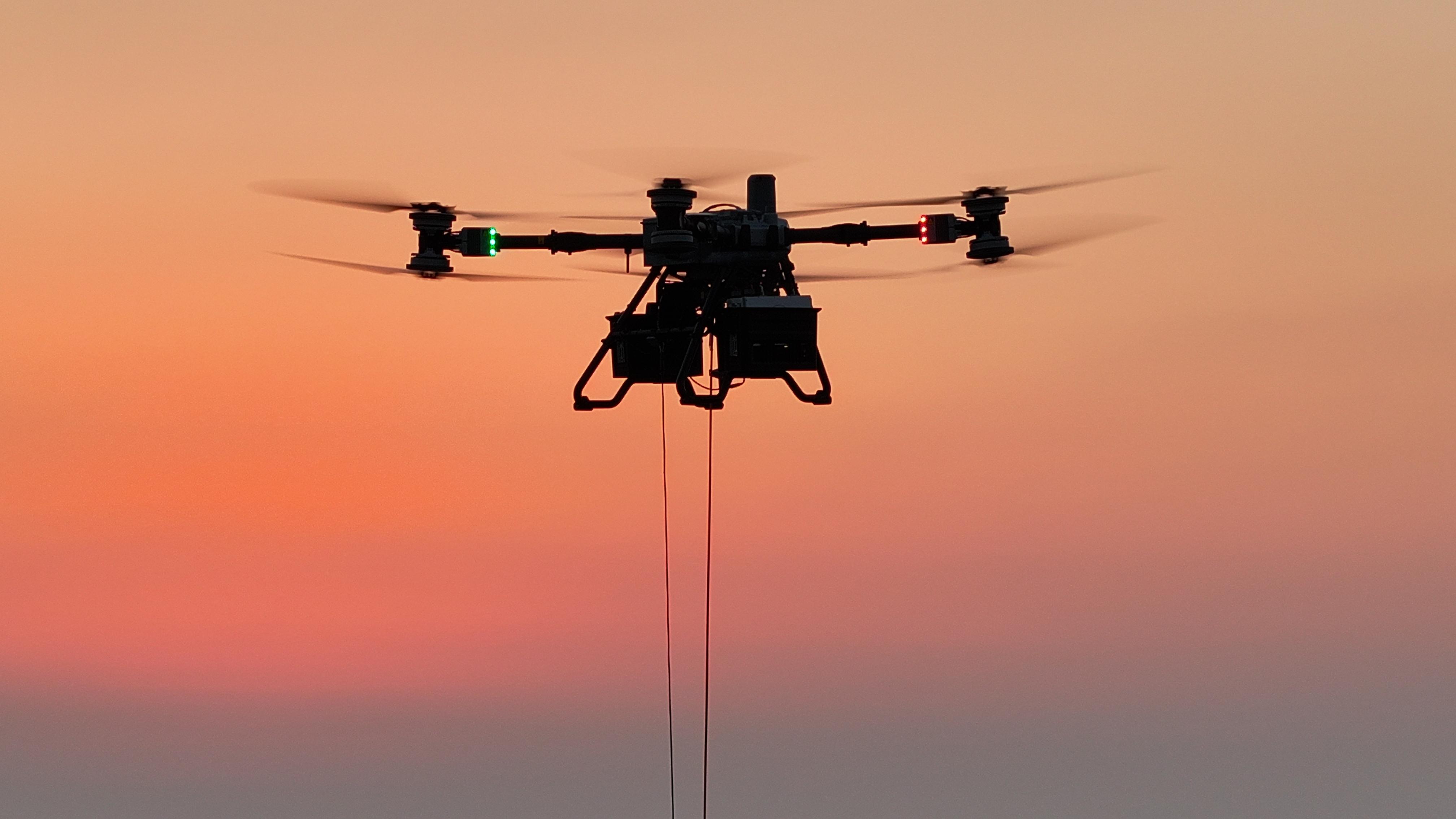 Kitefly Tethered Unlocks Unlimited Endurance for FC100 and M400
