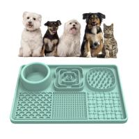 China All in One Dog Lick Mats Rectangle Dog Slow Feeder Mat Eco Friendly With Suction Cups for sale
