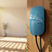China 32A 7KW Wall-mounted EV Charging Station with Type 2 Interface and CE Certification for sale