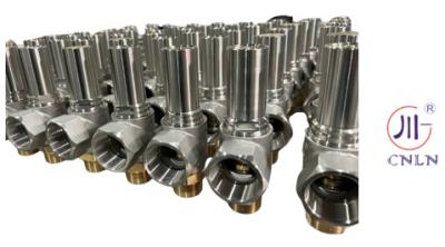 China Cryogenic Full Open Safety PTFE Valve LOX LNG LAR LIN LCO2 Tank Valve -196 +80 ℃ for sale