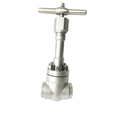 China Handwheel Operated 316/304 Stainless Steel Cryogenic Globe Valve -196°C to +80°C Temperature Range with Welding Connection for sale