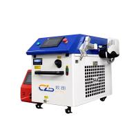 China 6KW Handheld Laser Welding Machine with 10m Fiber Length and Water Cooling System for 0.4-5mm Thickness for sale