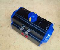 China AT Series Single Action Pneumatic Actuator 90° Quarter Turn Spring Return 2-8 Bar Aluminum Body for sale