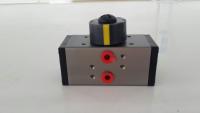 China GT032 Aluminum Double Action Pneumatic Actuator 135/180° Rotation 2-8 Bar Pressure for sale