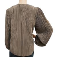 China Custom Puff Sleeve Women Shirts Crepe Fabric 100% Polyester Knitted Fashionable Look S-2XL for sale