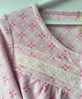 China Women's V-Neck Long Sleeve Fleece Pajama Set 150gsm Full Print Winter Sleepwear for sale