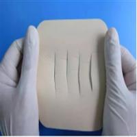 China 10*10cm White Flexible Foam Wound Dressing Adhesive Backing For Fast Recovery for sale