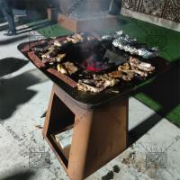 China Commercial Charcoal Corten Steel BBQ Grill for Backyard for sale