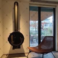 China Black 80cm 90cm Modern Suspended Wood Burner Rotating Fireplace for sale