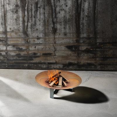 China 1000mm Steel Fire Pits Manual Ignition Rustic Red Or Customized Free Standing Corten Steel Brazier for sale