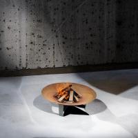 China 1000mm Steel Fire Pits Manual Ignition Rustic Red Or Customized Free Standing Corten Steel Brazier for sale
