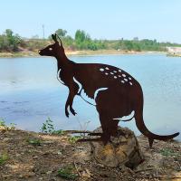 China High Durable Rust-Resistant Garden Metal Decorations Opossum Shape for sale