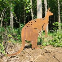 China High Durable Weather-Resistant Steel Garden Metal Ornaments Opossum Shape for sale