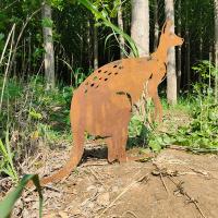 China High Durable Weather-Resistant Steel Garden Metal Ornaments Opossum Shape for sale