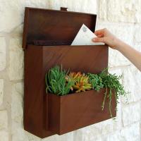 China Custom Mailbox Garden Metal Ornaments Weather Resistant for sale