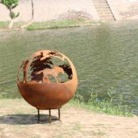 China Customized 800mm Corten Steel Fire Pit Outdoor Bowl Rustic Red Or Sphere for sale
