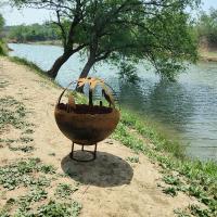 China Outdoor Stylish Patio Small Wood Burning Fire Sphere Weathering Steel 1000mm Diameter for sale