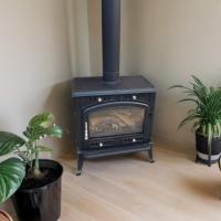 China Custom antique cast iron coal stove designed cast iron wood burning stove for sale