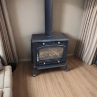 China Custom Wood Burning Fire Pits For Personalized Outdoor Experience Cast Iron Wood Burner for sale