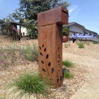China Customized Outdoor Corten Steel Sculpture Metal Letter Box With Polishing Craft for sale