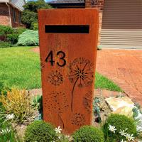 China Metal Letter Box Corten Steel Sculpture Outdoor Art Polishing Craft for sale