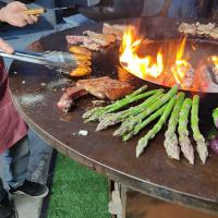 China Outdoor 1200mm Diameter Cooking Plate Steel BBQ Grill Easy To Clean Corten Steel for sale