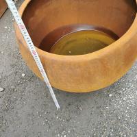 China Weather Resistant Rusty Corten Steel Pot Metal Raised Garden Bed With Low Maintenance And Drainage Hole for sale